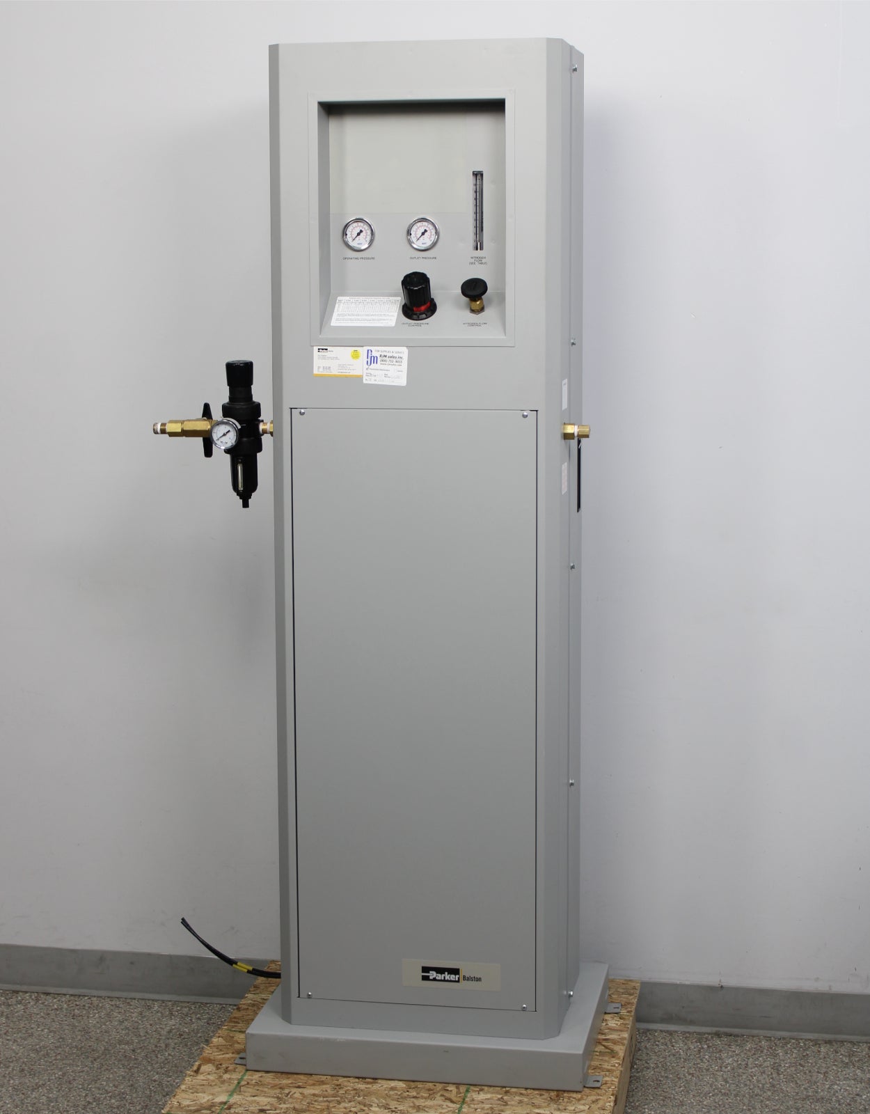 Parker Balston Model N2-45 Nitrogen Generator for LCMS Applications