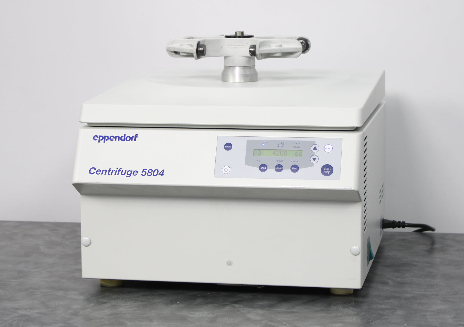 Eppendorf 5804 High-Speed Benchtop Centrifuge with S-4-72 Swing Bucket