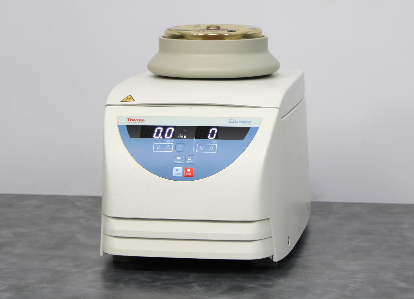 Thermo Sorvall Legend Micro 21 Benchtop Microcentrifuge 75002436 and R