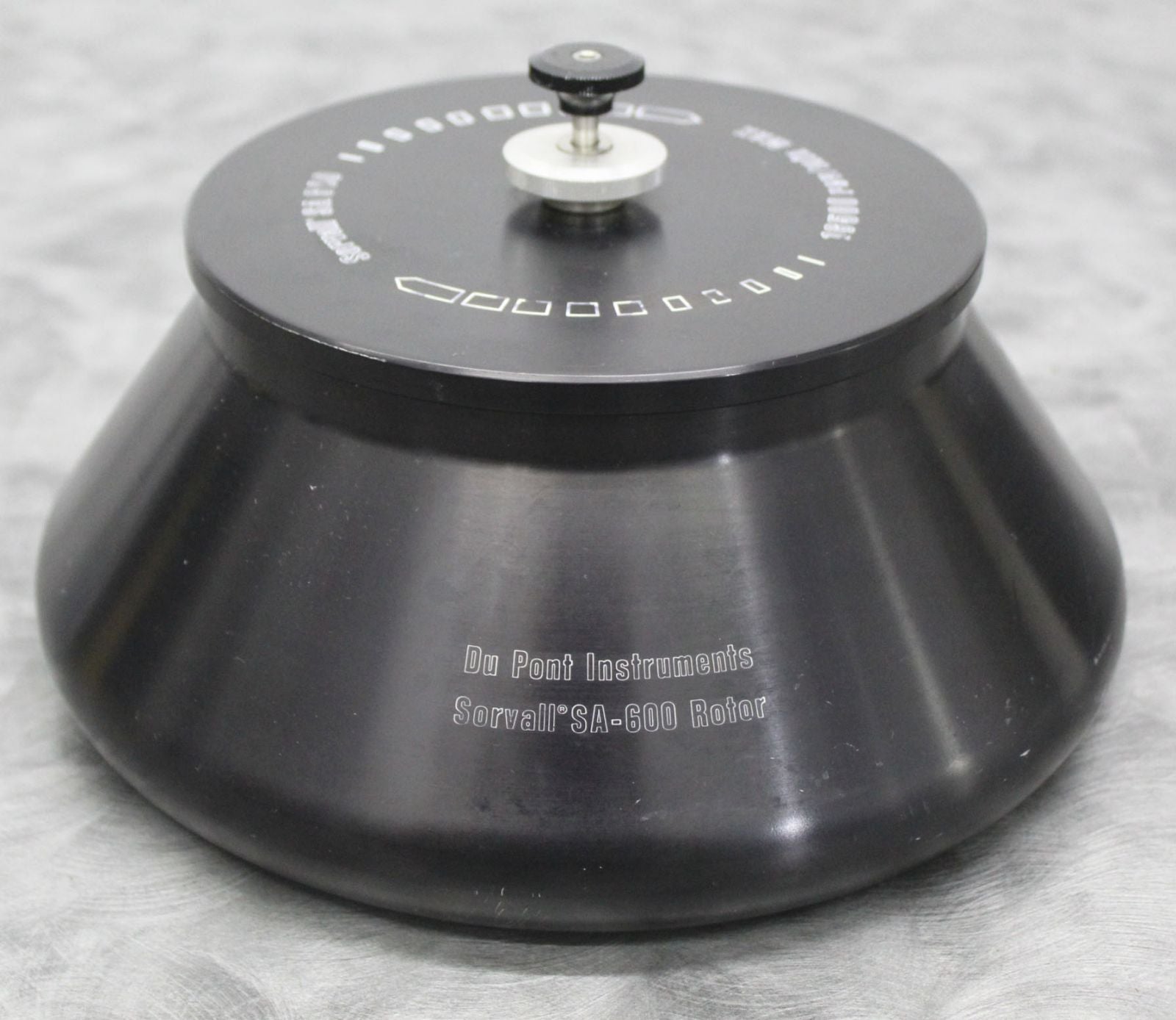 Sorvall DuPont SA-600 Fixed-Angle Centrifuge Rotor 12x50mL 17,000 RPM