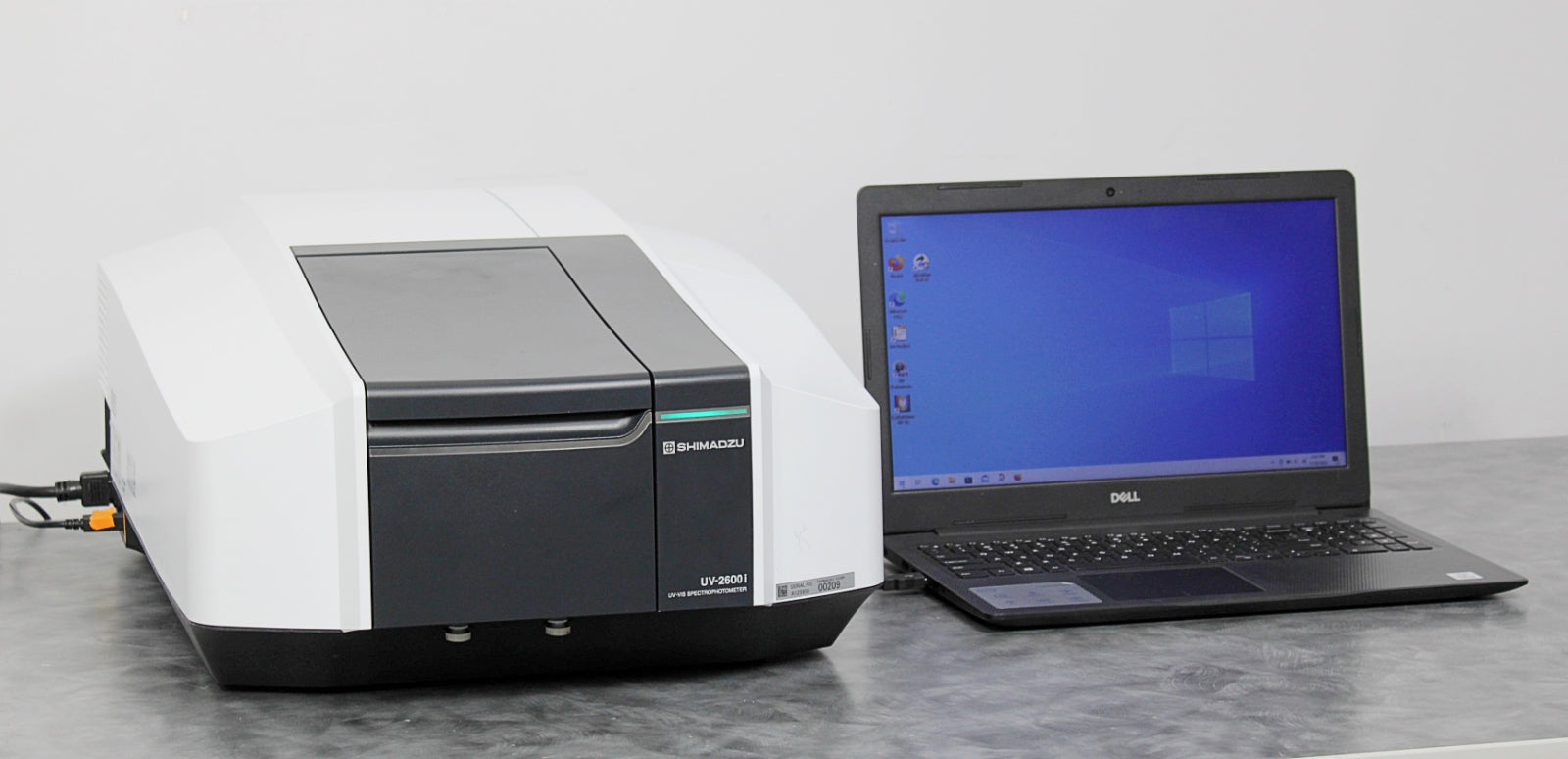 Shimadzu UV-2600i UV-Vis Spectrophotometer 207-26000-58 w/ Laptop & So